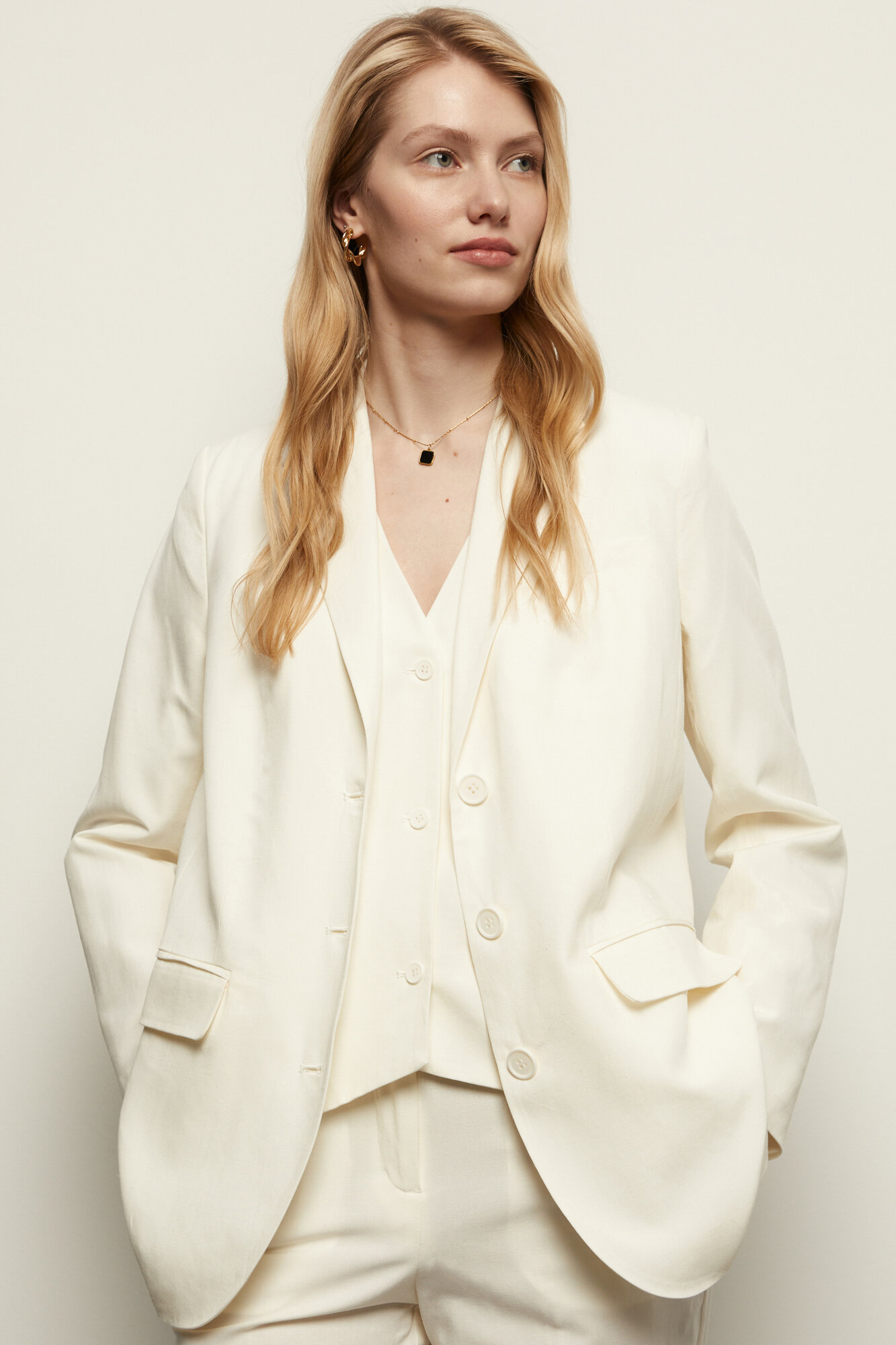 Пиджак однобортный с добавлением льна