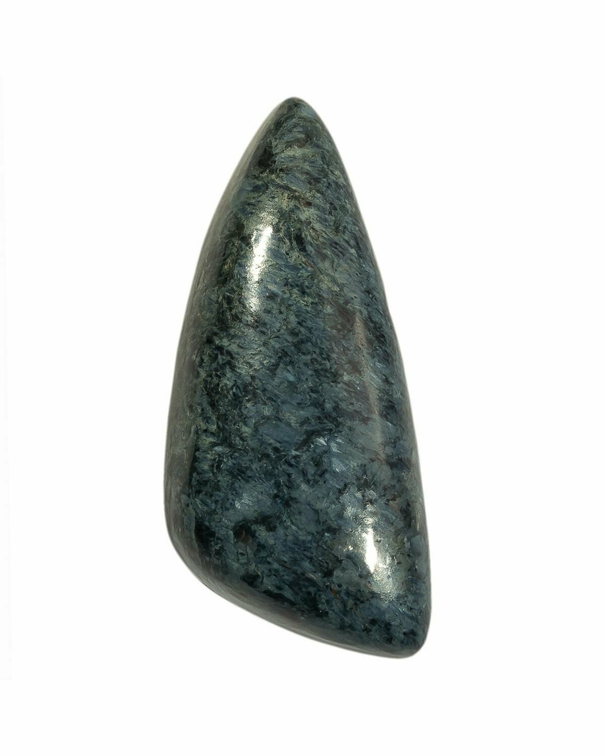 Кабошон из родусита размером 35х16х7 мм.