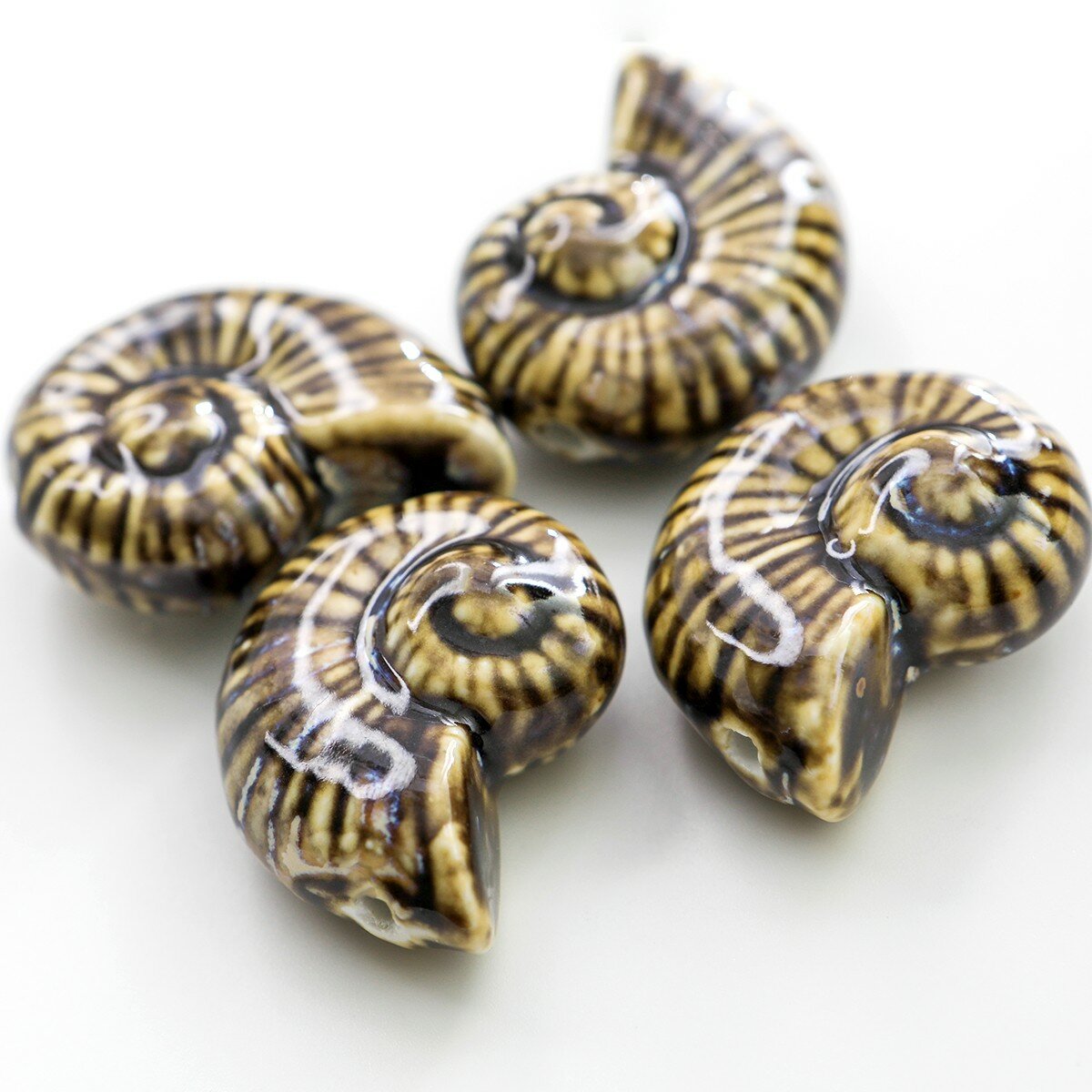 Бусины керамические 3 шт, цвет кофе, 39х30х16.5 мм