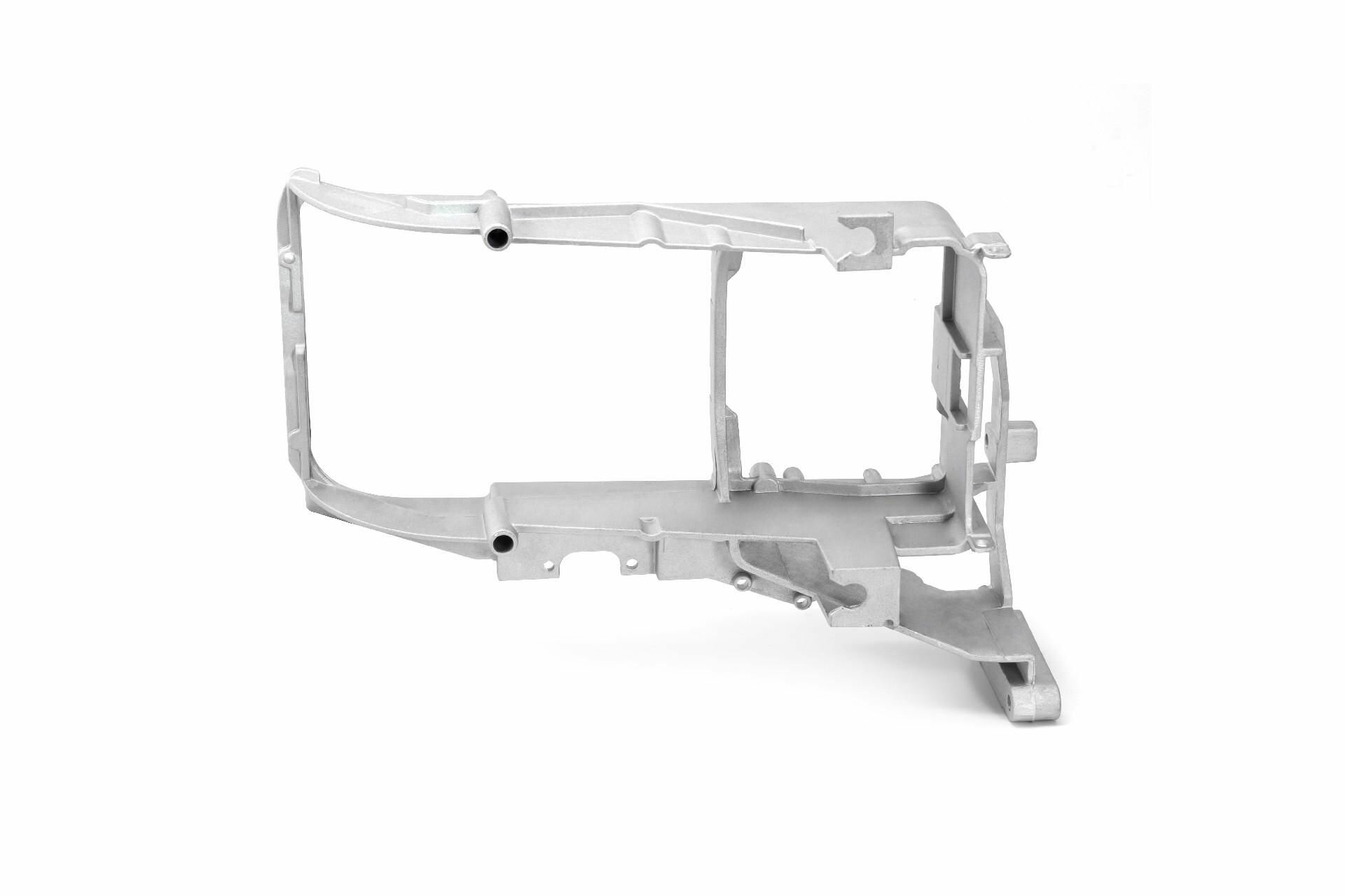 Кронштейн фар правый TOPCOVER T0420-1006