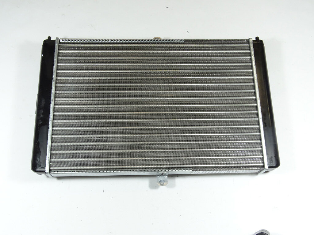 Радиатор охлаждения ИЖ 2126, 2717 (с двиг. ВАЗ) (алюм.)