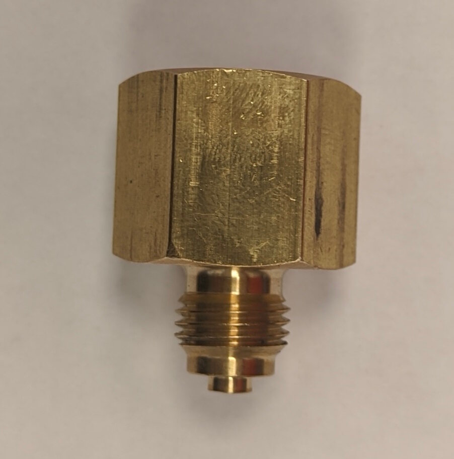 Переходник резьбовой для приборов КИП иА, вн. р. М20*1,5, нар. р. G1/4. латунь.