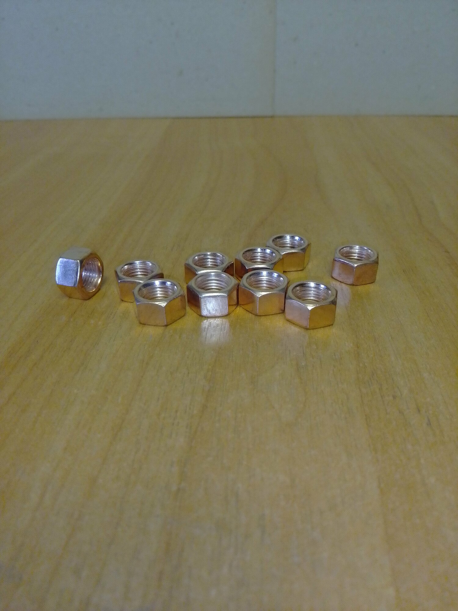 Гайка коллектора, приёмной трубы М10х1 омедненная, комплект 10 штук. Россия, Красная Этна. Ключ 14 мм.