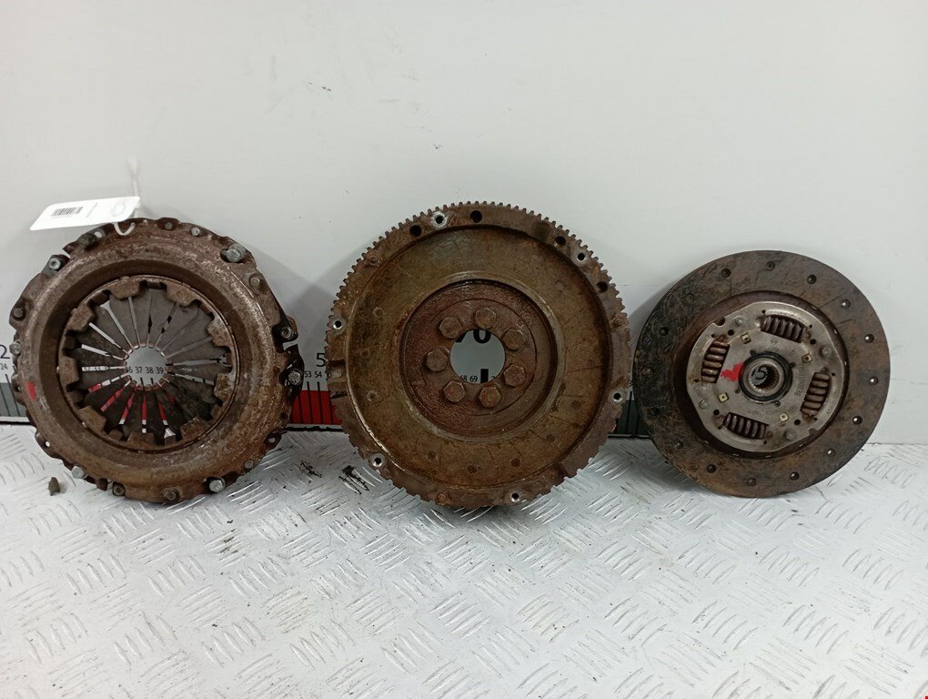 Маховик (демпфер сцепления) Renault Megane 1 8200441369 арт. 1890840