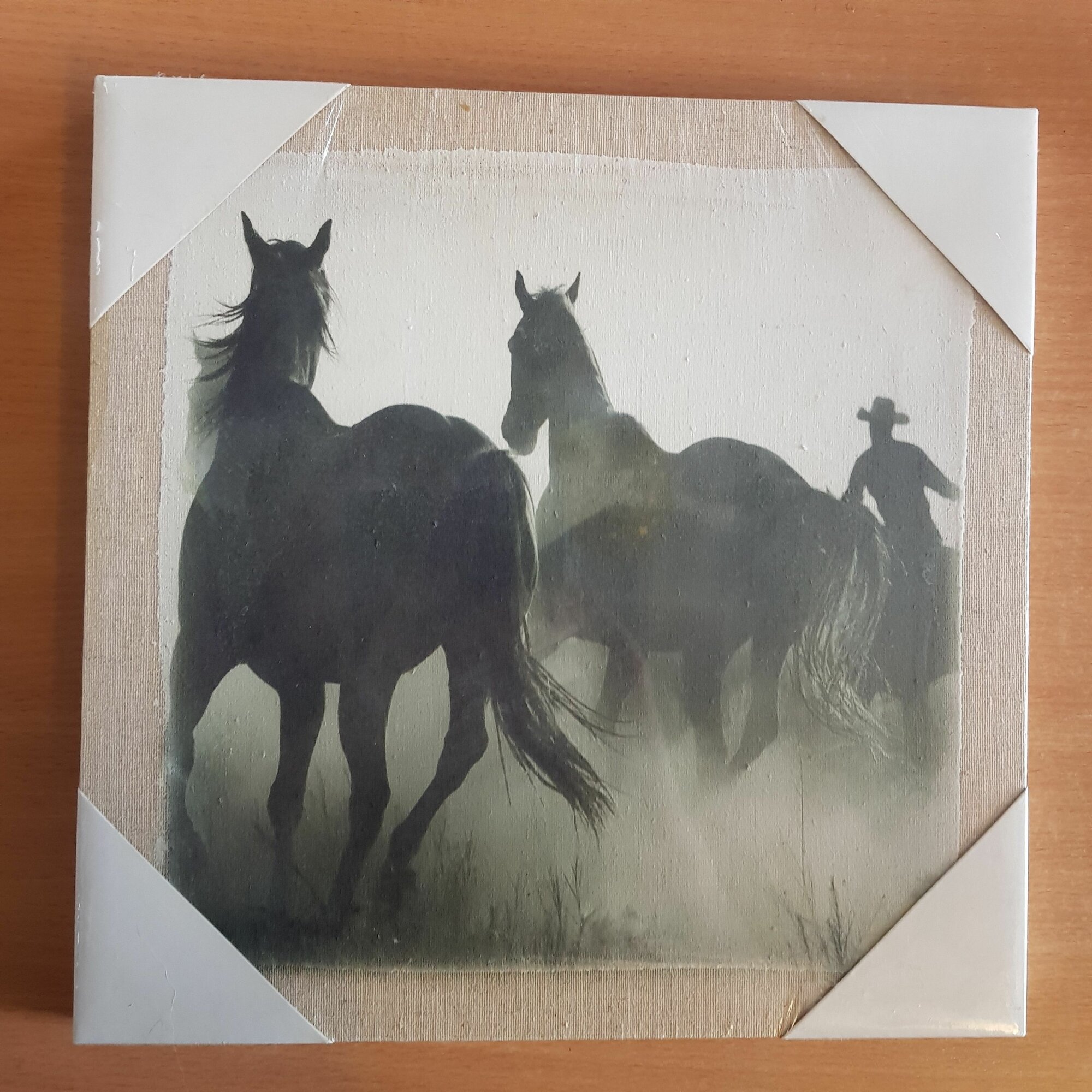Картина-панно "Лошади" 30х30х2см, фотопринт, текстиль, основание дерево