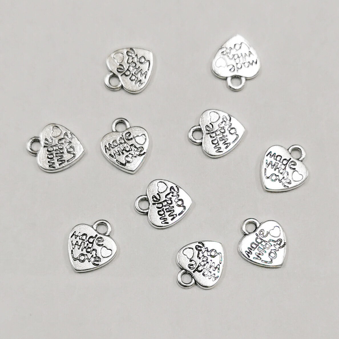 Подвеска, 12х10х1.5мм, сердечко Made with love, базовый материал - цинковый сплав, стиль тибетское серебро, 50 шт.