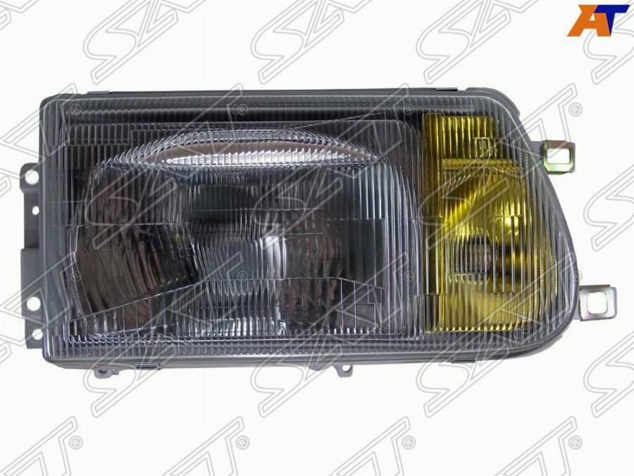 SAT ST-212-1167YR Фара Toyota Dyna 95-99 / ToyoAce 95-99 (Справа/ жёлтая ПТФ)