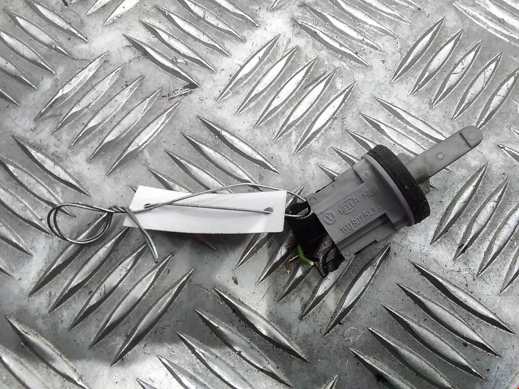 Датчик температуры воздуха Volkswagen Touran 1 1K0907543G арт. 670586