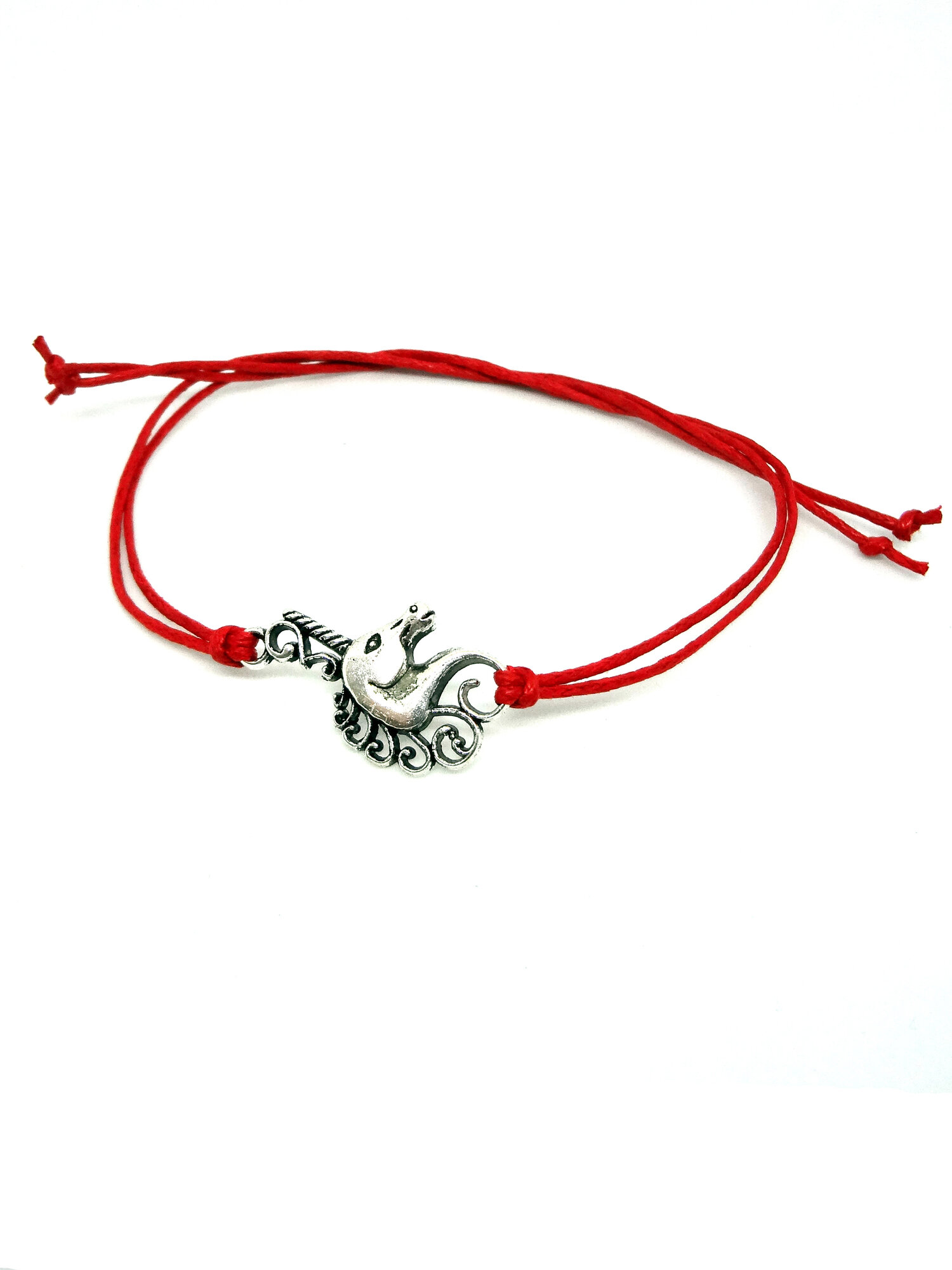 Браслет-нить