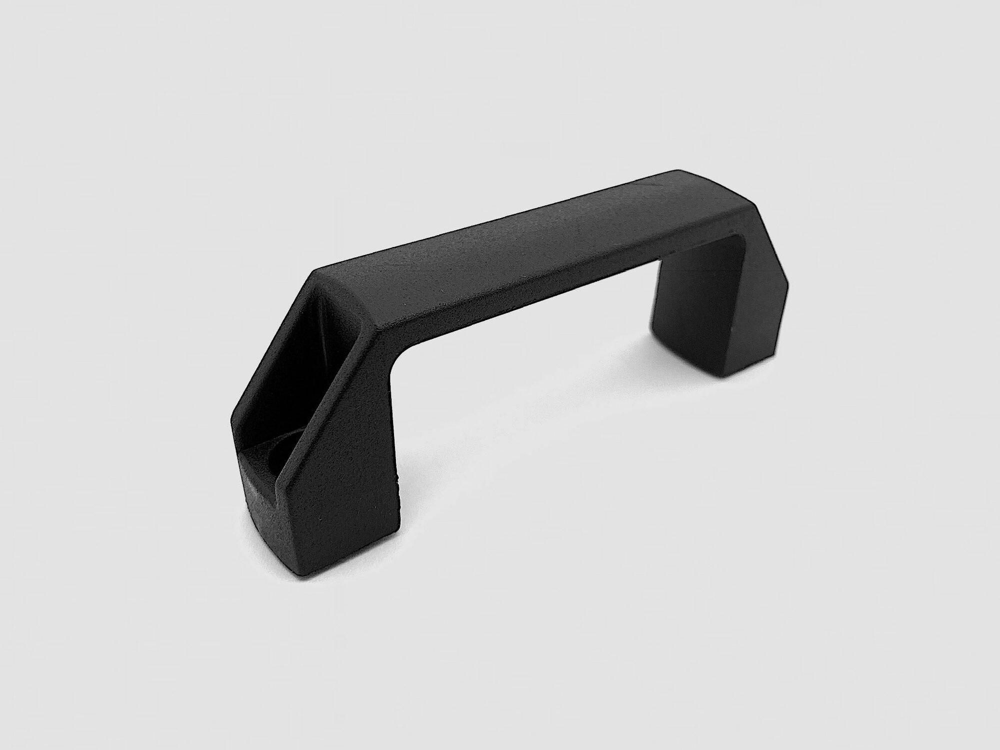 Ручка дверная пластиковая, 108 мм, A111 / 2 шт / соберизавод