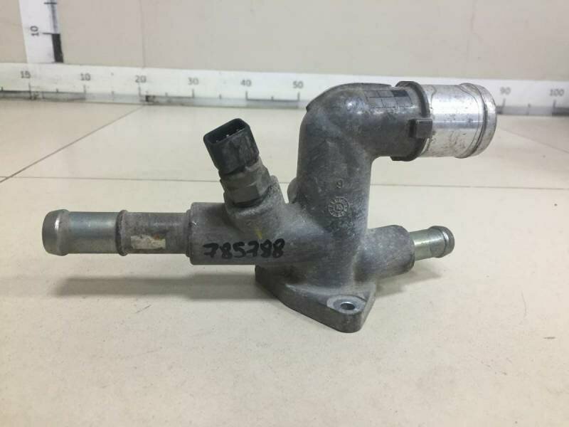 Фланец двигателя системы охлаждения Hyundai ix35 LM 2010-2015 кат.номер: 256002E000