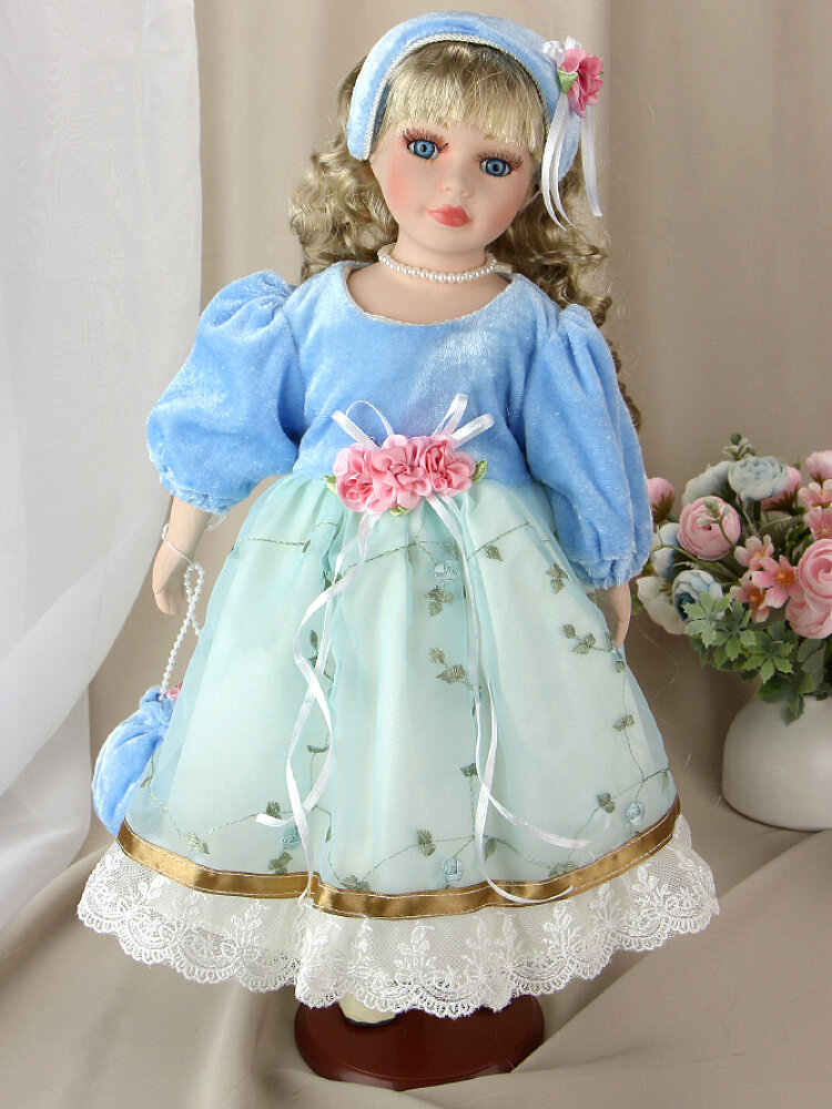 Кукла POLLY DOLLS "Лизетта" 16", фарфоровая, высота 40 см, с подставкой