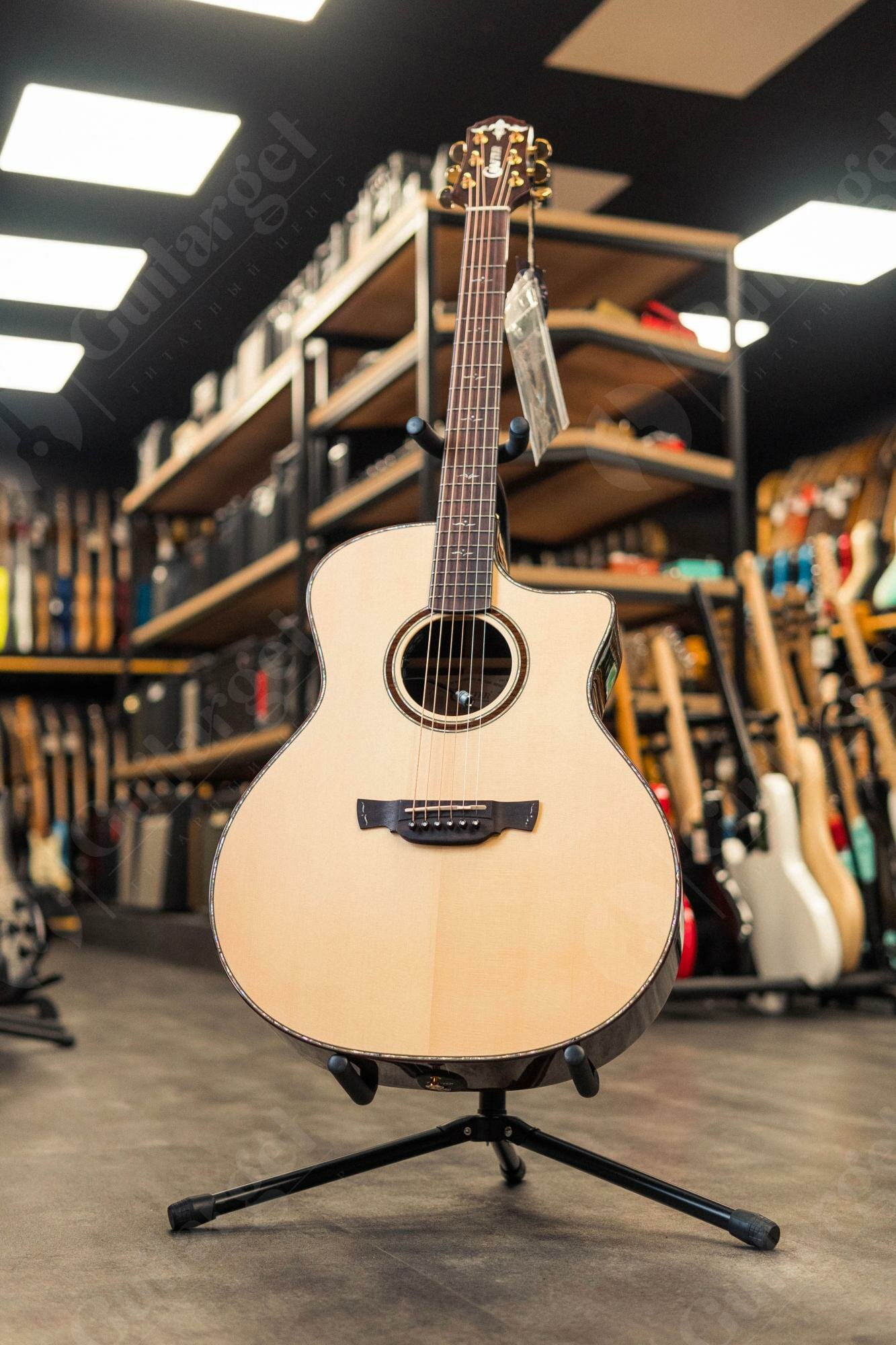 Электроакустическая гитара Crafter LX G-3000ce с кейсом