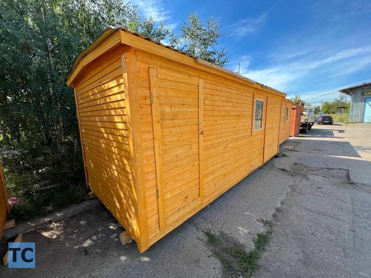 Бытовка утепленная, 6х2.3, для дачи , временного проживания и хранения