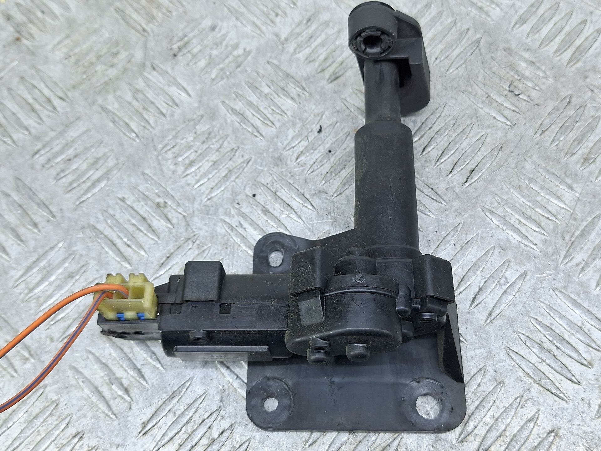 Электропривод форточки задней левая Chrysler Voyager 4 2004 04717607AB