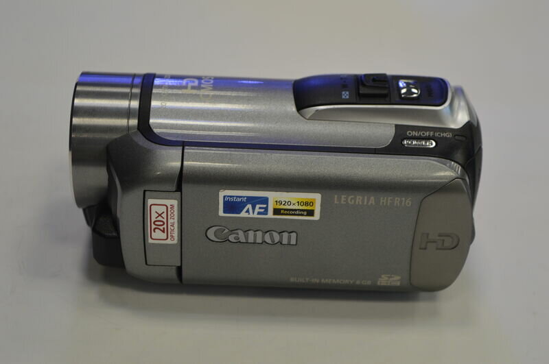 CANON Видеокамера Canon LEGRIA HF R16 Ресейл