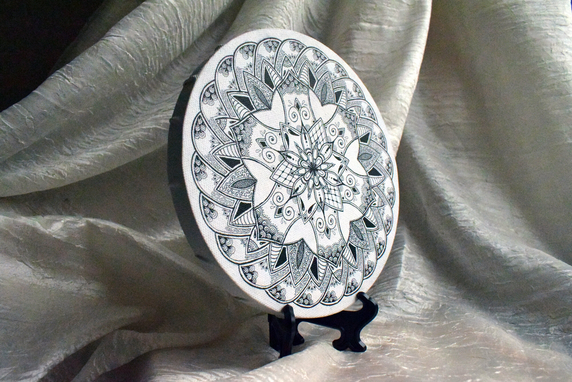 Интерьерная картина-мандала "Ледяной узор"