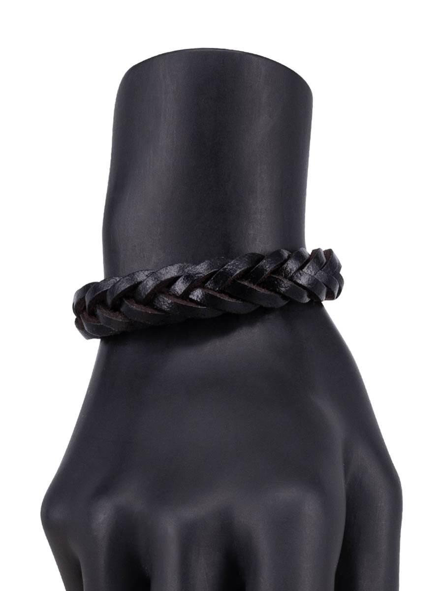 Плетеный браслет