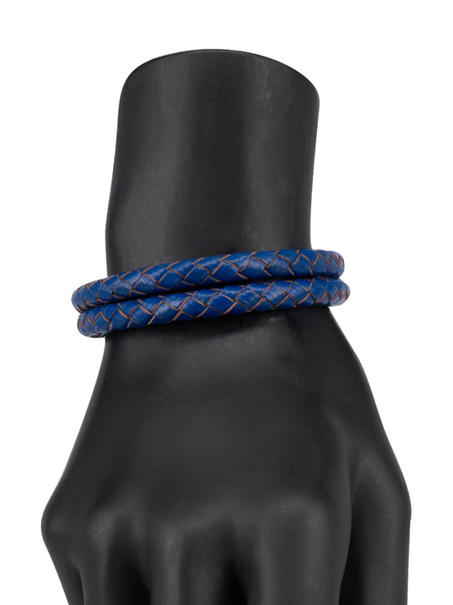 Плетеный браслет