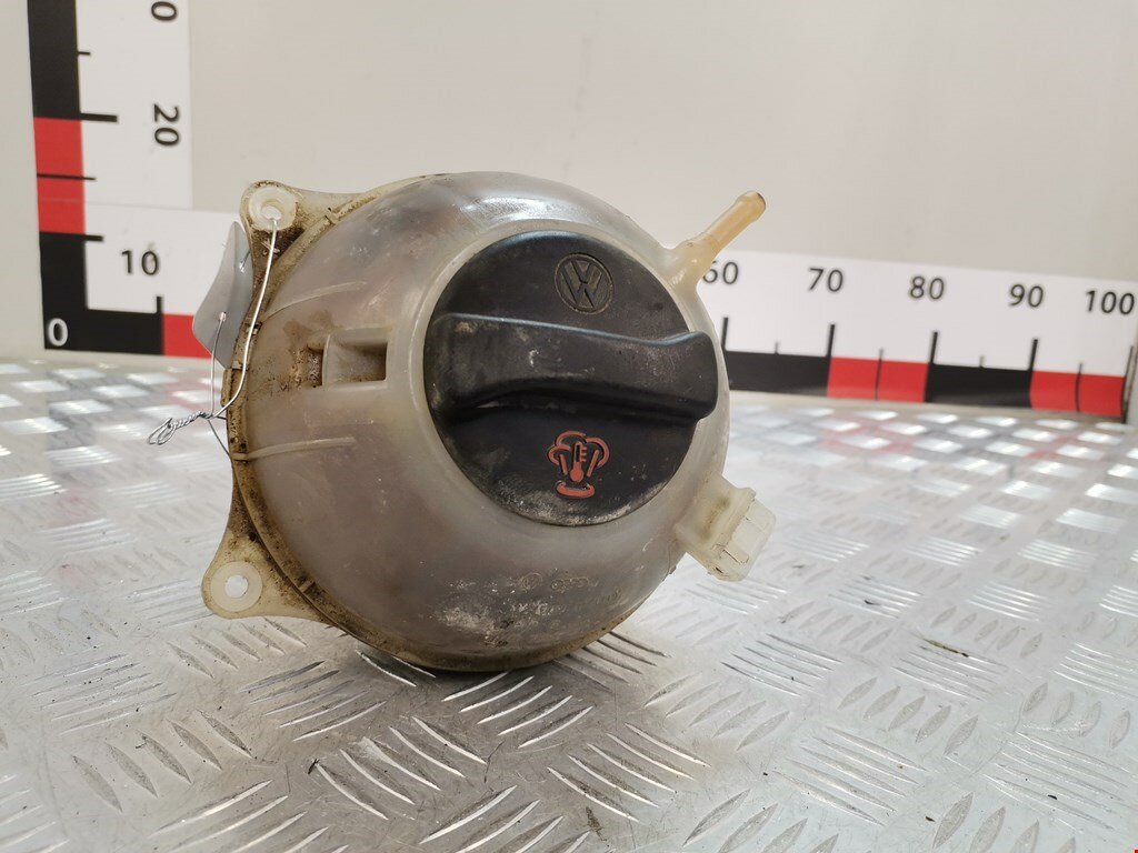 Бачок расширительный Volkswagen Golf 3 1H0121407A арт. 1495781