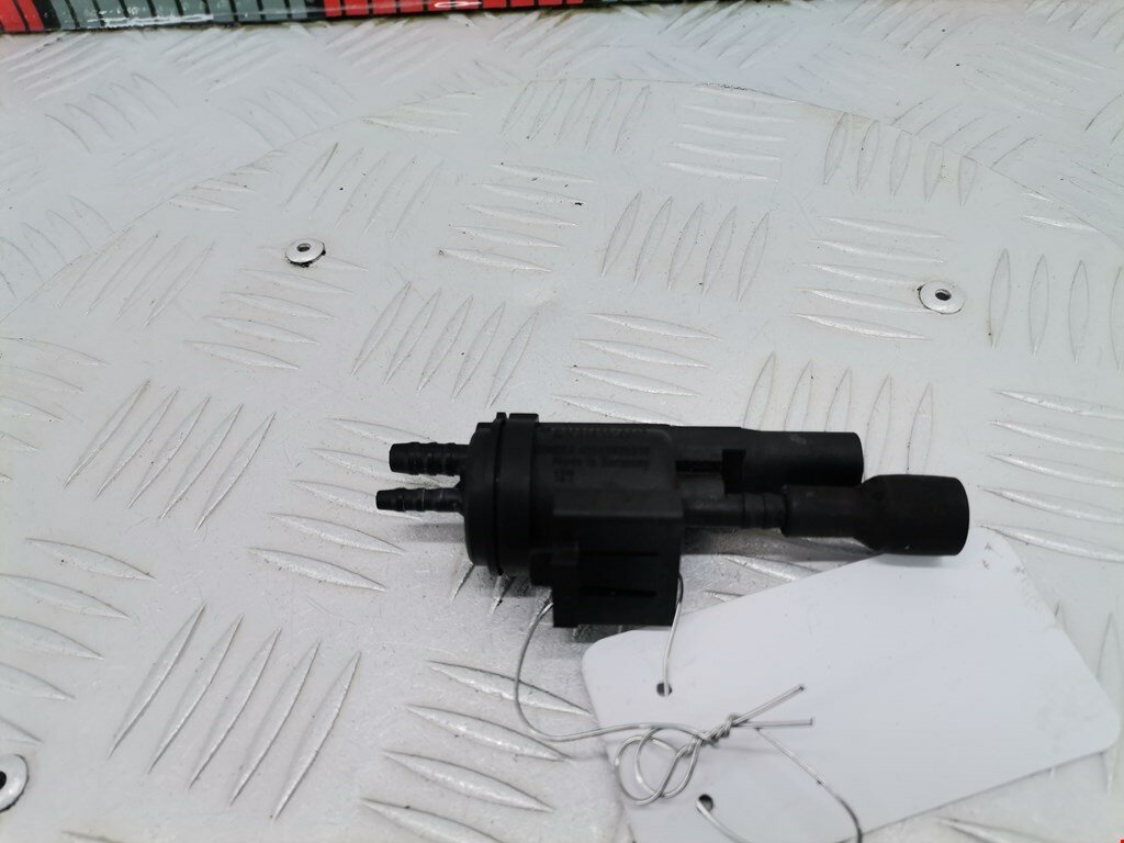 Клапан воздушный Mercedes A-Class (W168) A0005003201 арт. 1683628
