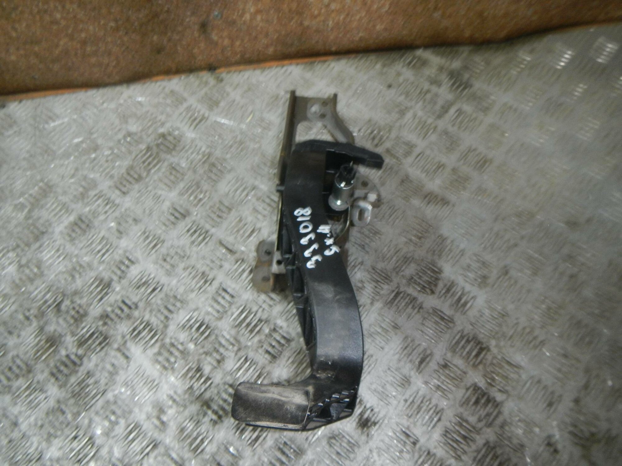 Б/У Педаль сцепления, Suzuki (Сузуки)-SX4 (14-) SUZUKI SX4 (14-) Бе повреждений. 333018 SUZUKI арт. 4981261M60