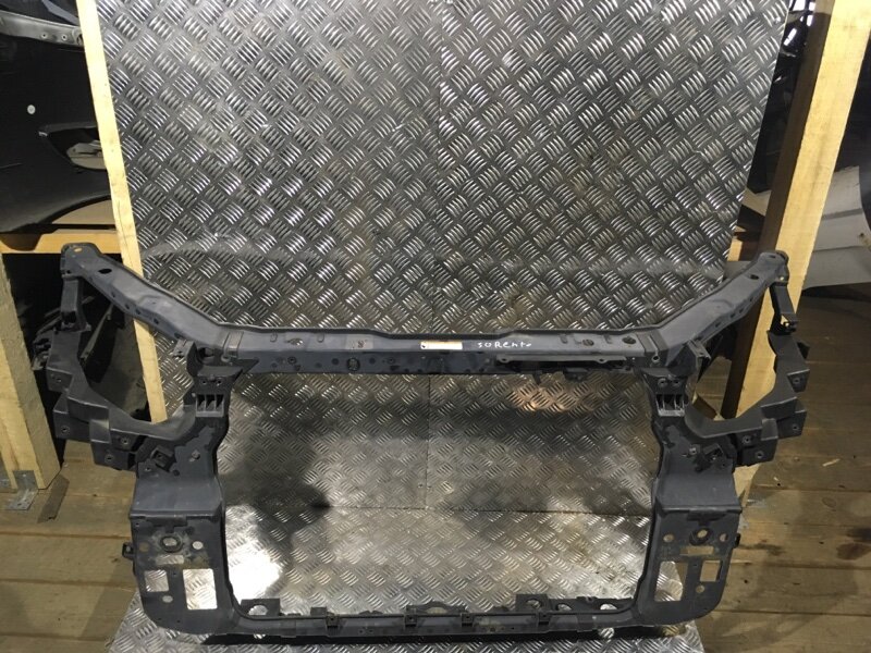 Б/У Киа Соренто 2002-2009,панель передняя оригинал,Б/У,деффект крепления Панель передняя Kia Sorento 1 2002-2009 41762 Hyu...