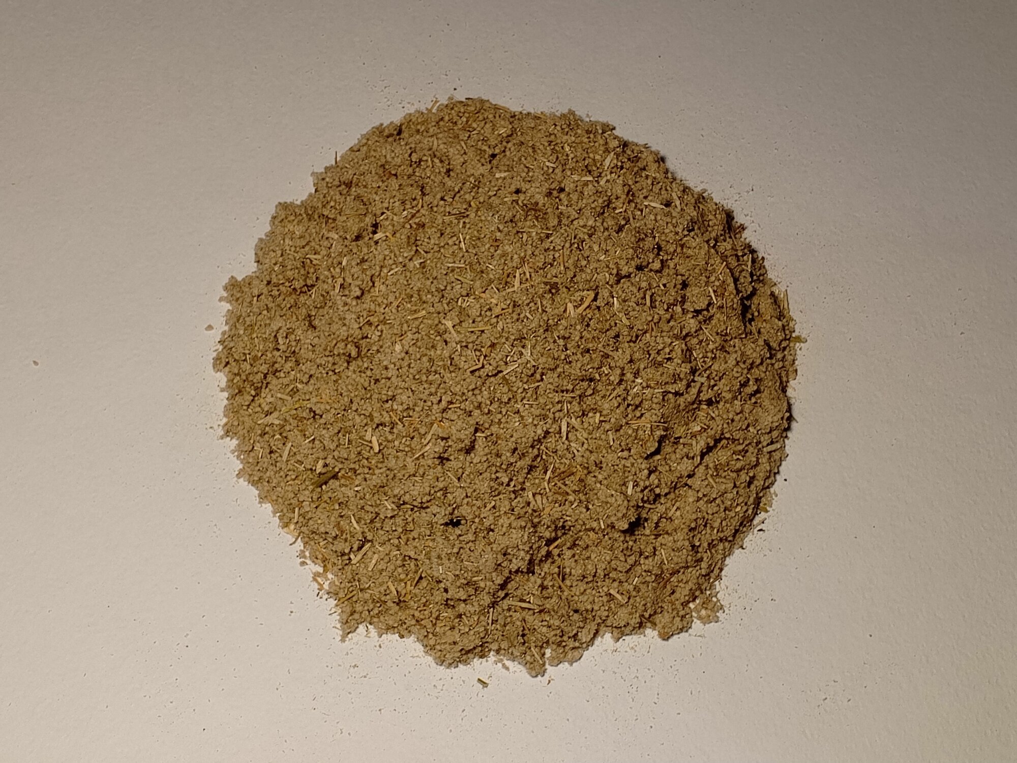 Пол-пола, трава эрвы шерстистой (трава)