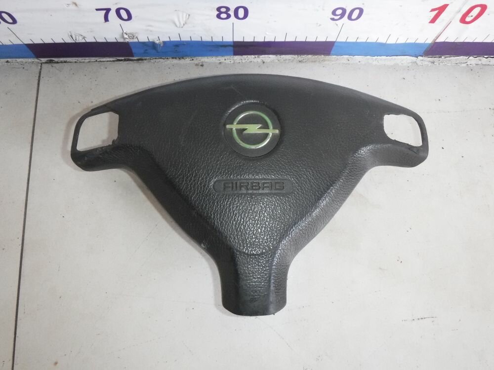 Подушка безопасности в руль Opel Corsa B