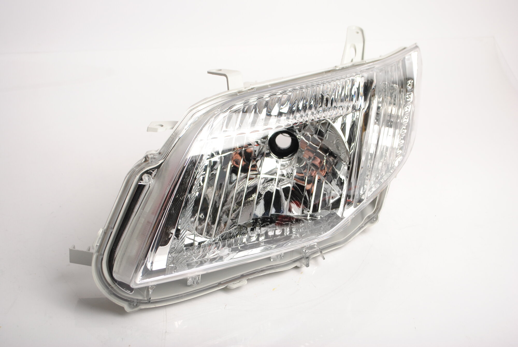 Фара 81150-12B00 Powertec TOYOTA