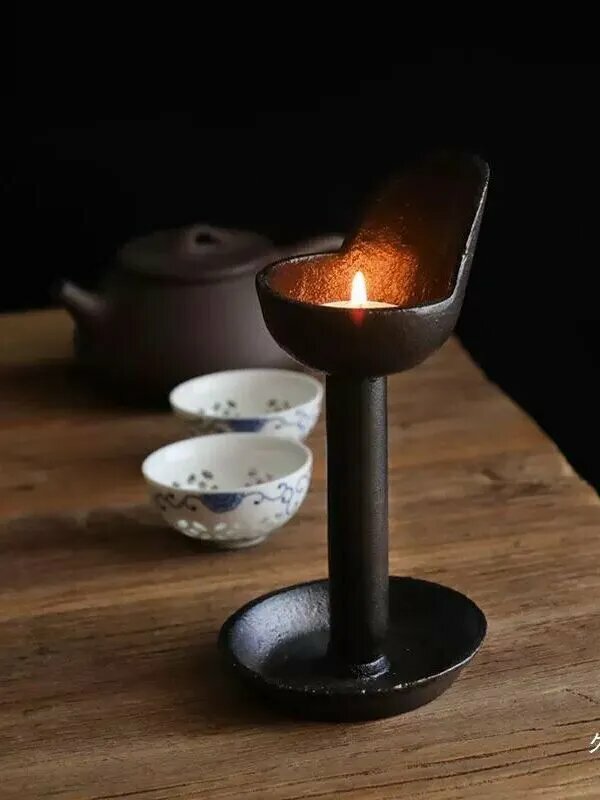 Подсвечник "Масляная лампа", железно-коричневого цвета, высота 16.5см