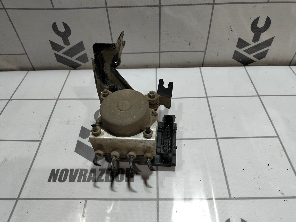 Блок ABS насос Renault Clio 3 2005-2012
