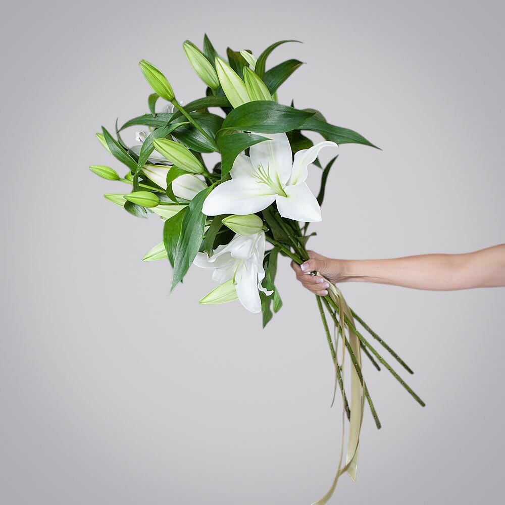 Монобукет 5 Лилий