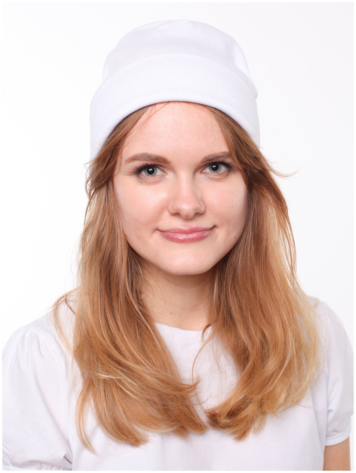 Шапка-бини для женщин