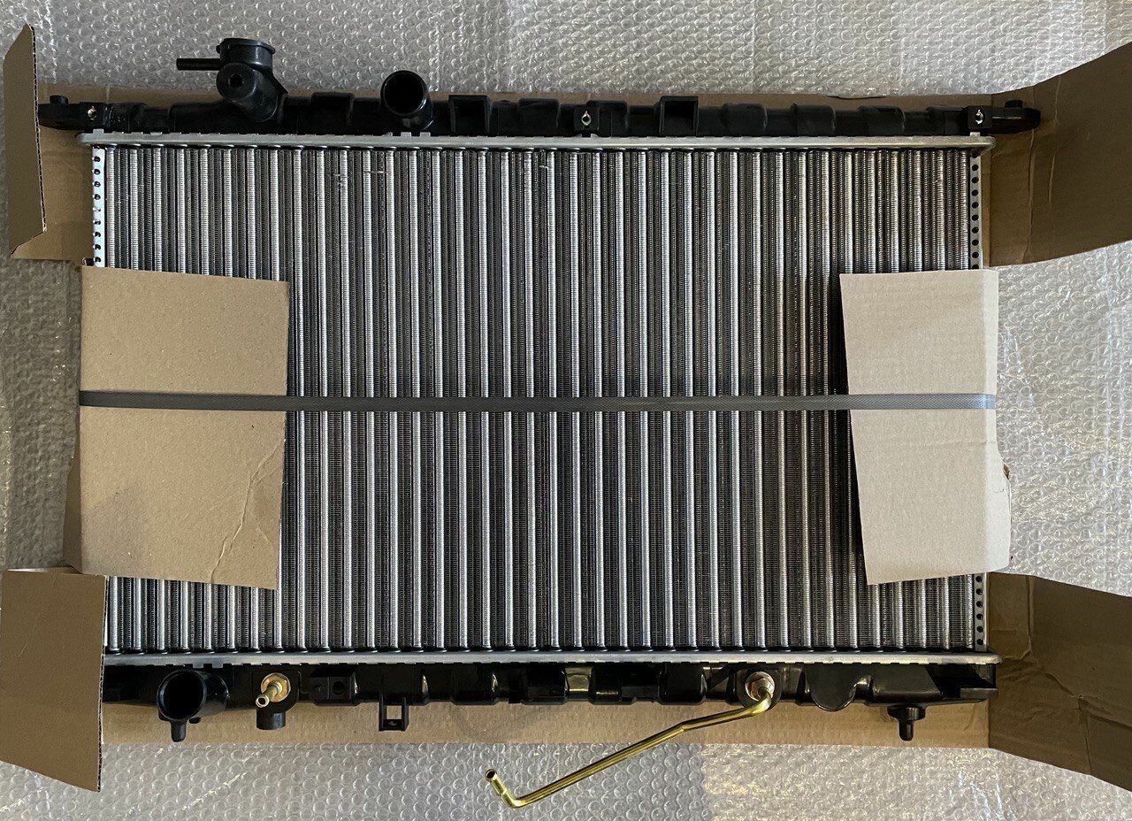 Радиатор Соната 1998-2004, Киа Маджентис, HYUNDAI SONATA (TAGAZ) 2.0/2.4/2.5/2.7//HYUNDAI XG 2.5 98 АКПП аналог