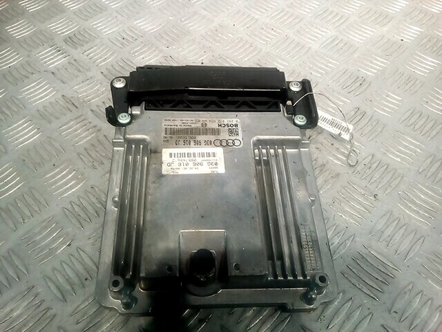 Блок управления двигателем Audi A4 B7 03G906016JD арт. 442222