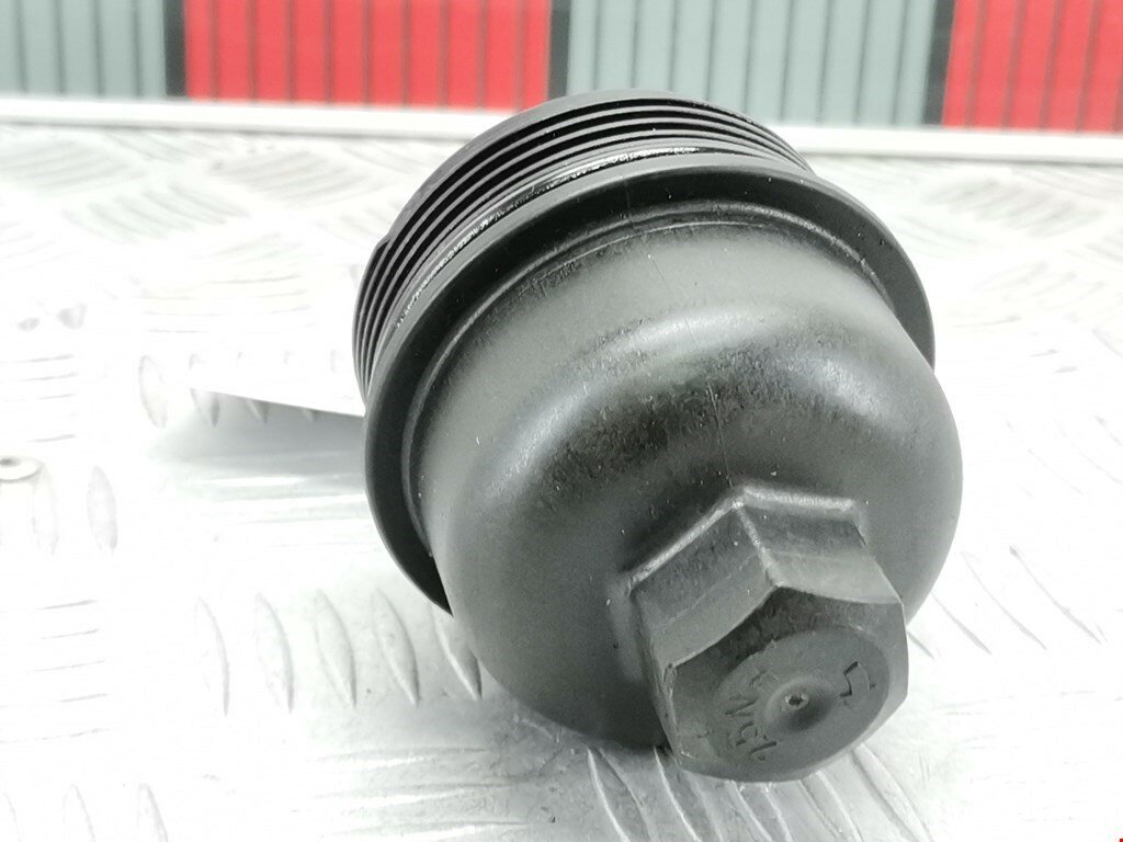 Крышка масляного фильтра BMW 5-Series (F07/F10/F11/F18) 11428507685 арт. 1985456