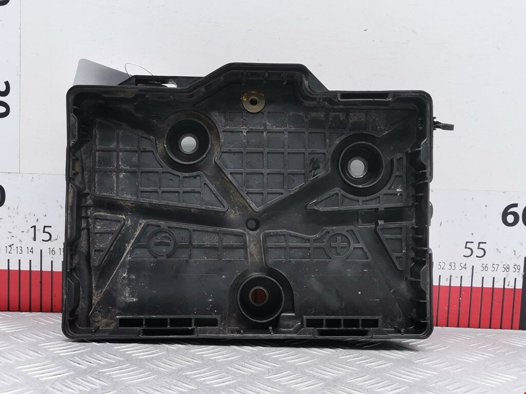 Крепление (корпус) аккумулятора Renault Captur 2 648601269R арт. 1904940