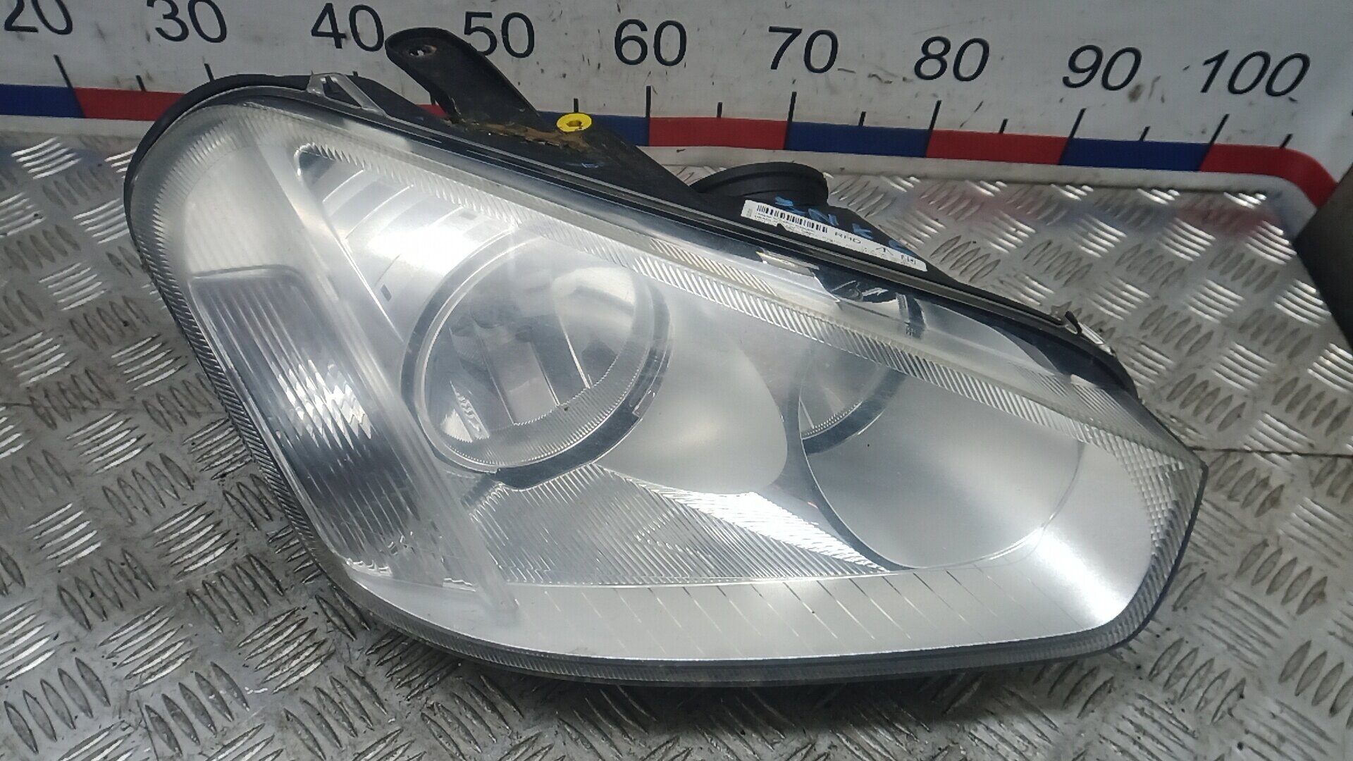 Фара правая FORD C-MAX 1