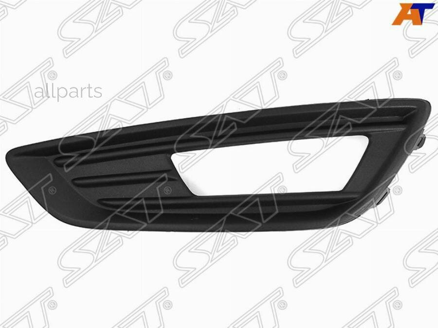 SAT ST-FDA6-219-E2 Оправа ПТФ Ford Focus 14-19 (Слева)