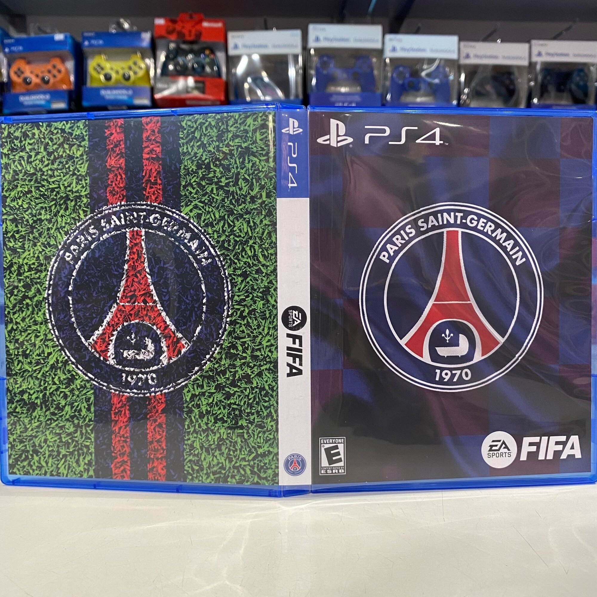 Эксклюзивная обложка PS4 для FIFA Paris Saint-Germain №1