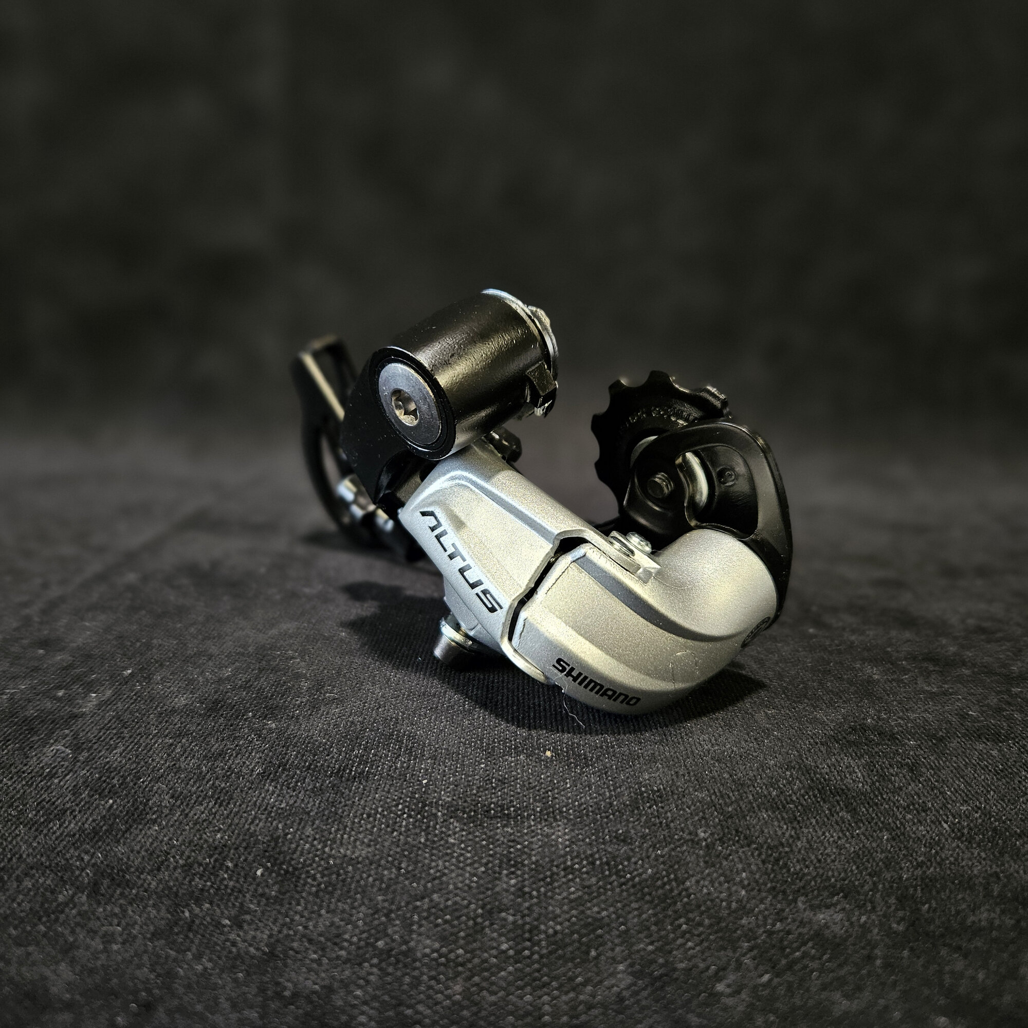 Задний переключатель Shimano Altus M370, серебристый (OEM без упаковки)