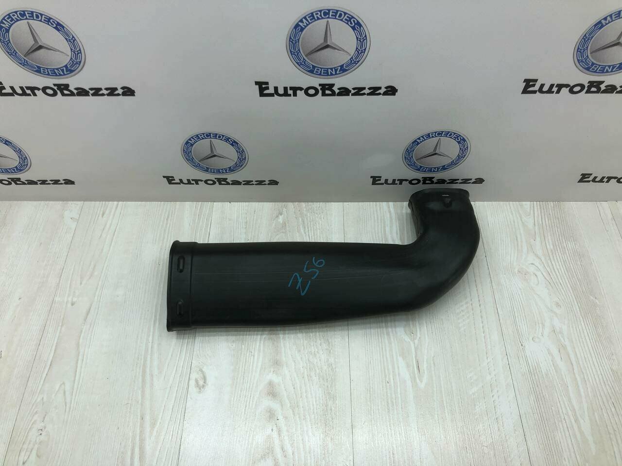 Воздушный канал дефлектора торпеды Mercedes W210 А2108311146
