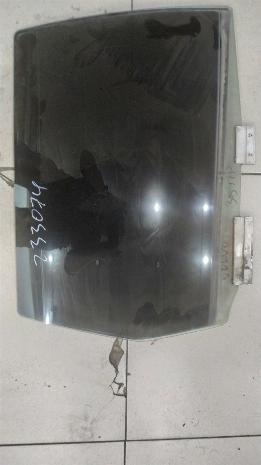 Стекло двери задней правой от Volvo 850 1991-1997