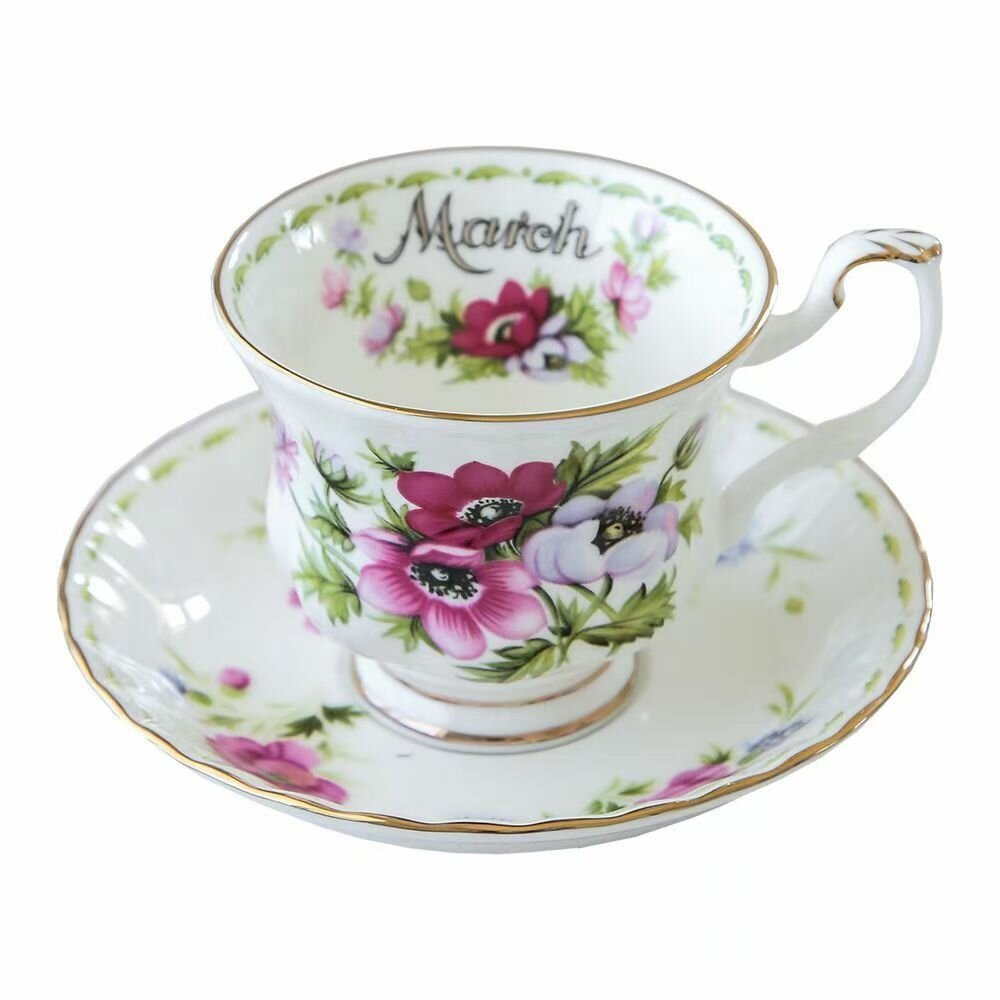 Чайная пара Royal Albert. Серия "Цветок месяца". Англия. Костяной фарфор. Клеймо 70-е гг. Сузуран в мае