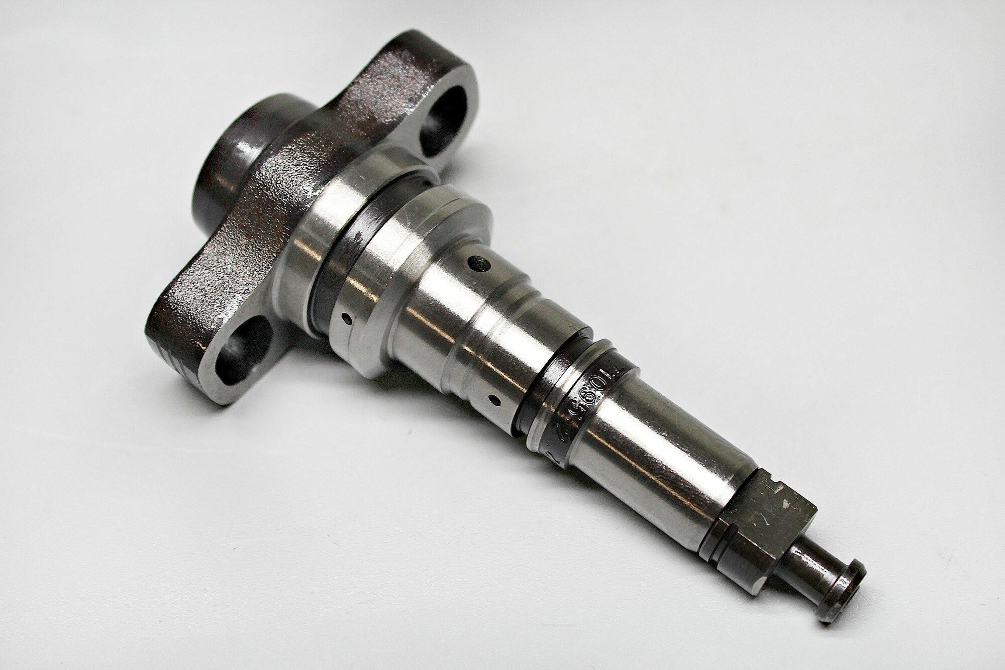 Плунжерная пара 2418455711 2455-711 8291788 Mercedes Volvo