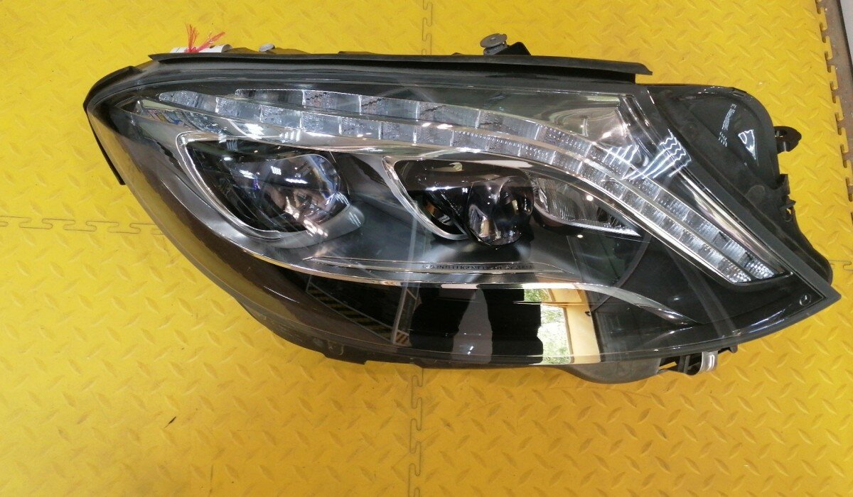 Фара правая W222 S-klass Mercedes-Benz A2229068502