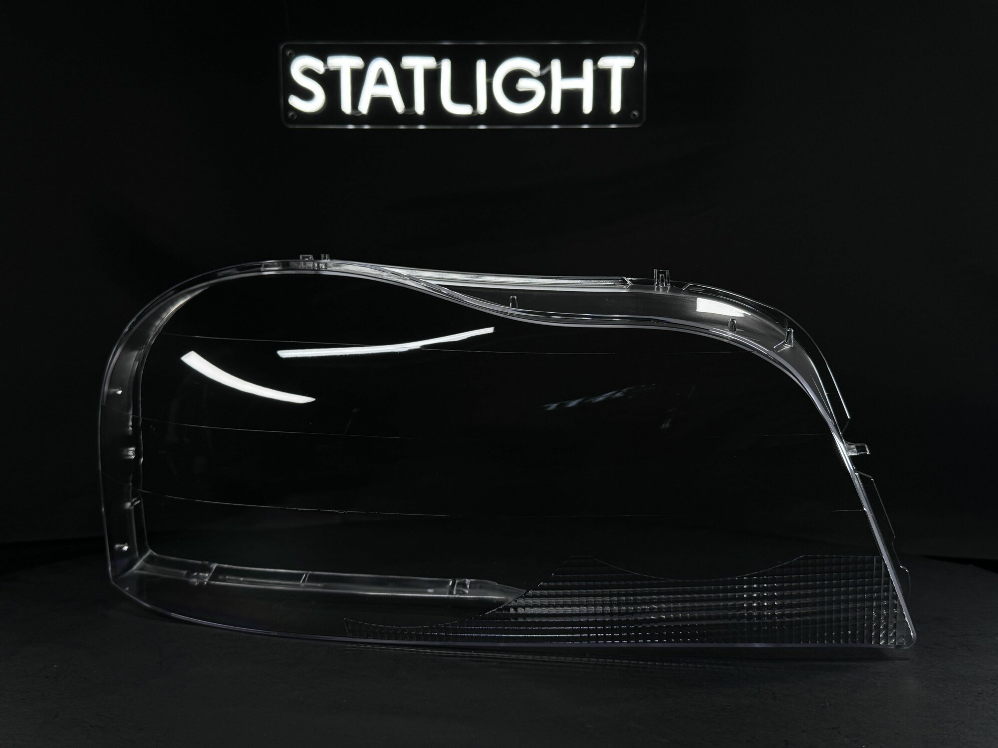 Правое стекло фары для Volvo XC90 2002-2014