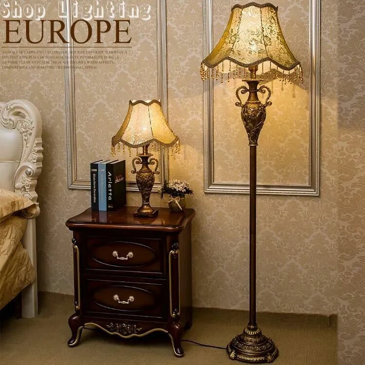 Торшер в стиле ретро