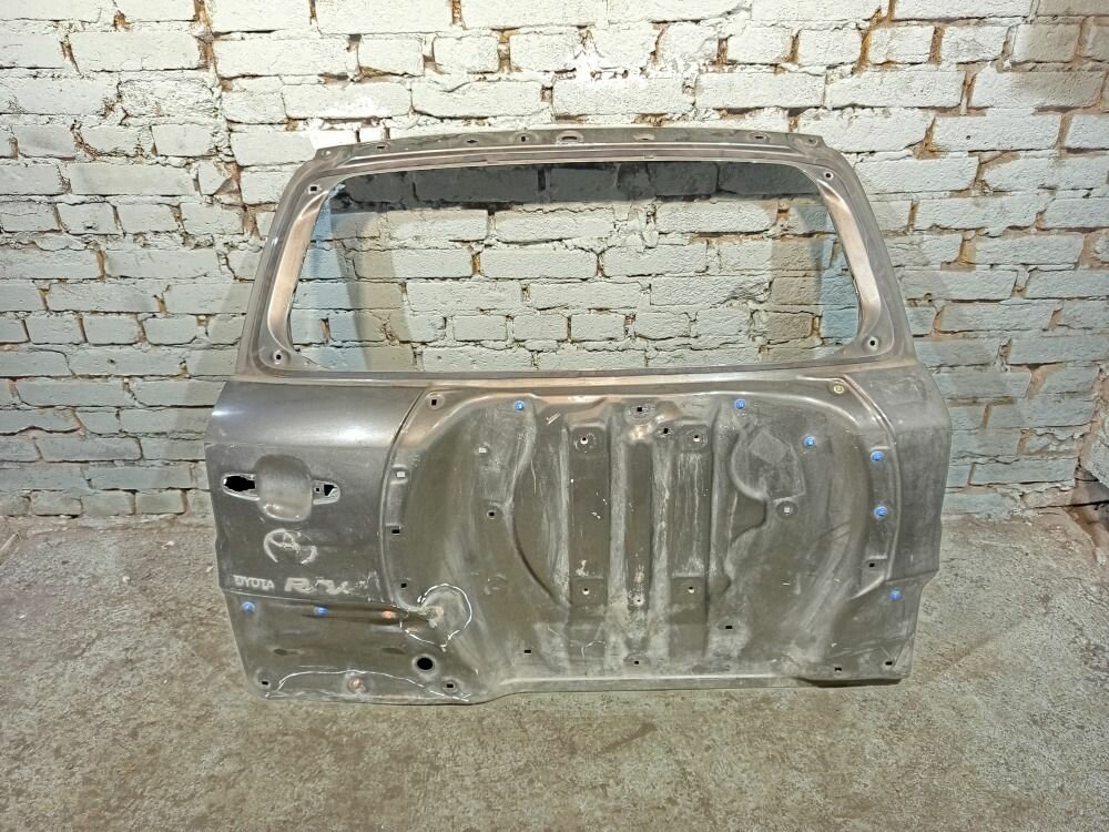 Крышка багажника Toyota Rav 4 30 кузов 2006-2012 6700542370